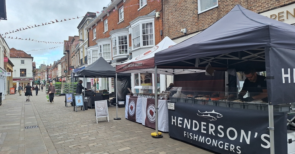 Winchester Farmers' Market - Visit Hampshire