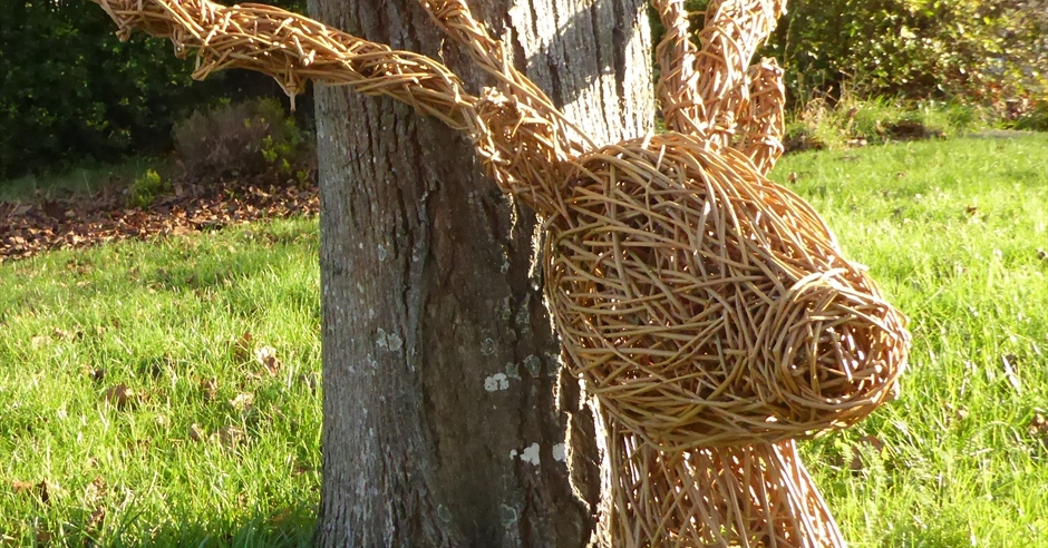 Willow Deer Head Sculpture Workshop at Queen Elizabeth Country Park ...