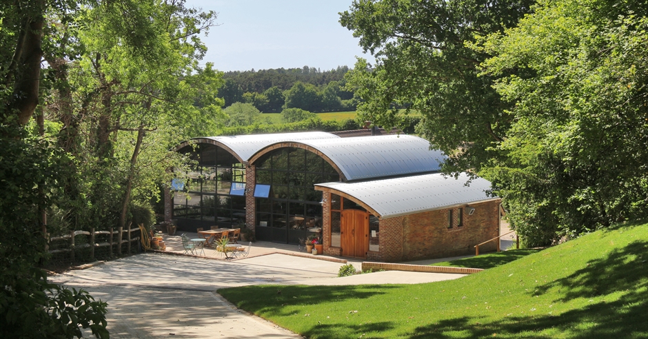 Sedlescombe Organic Vineyard - Visit 1066 Country