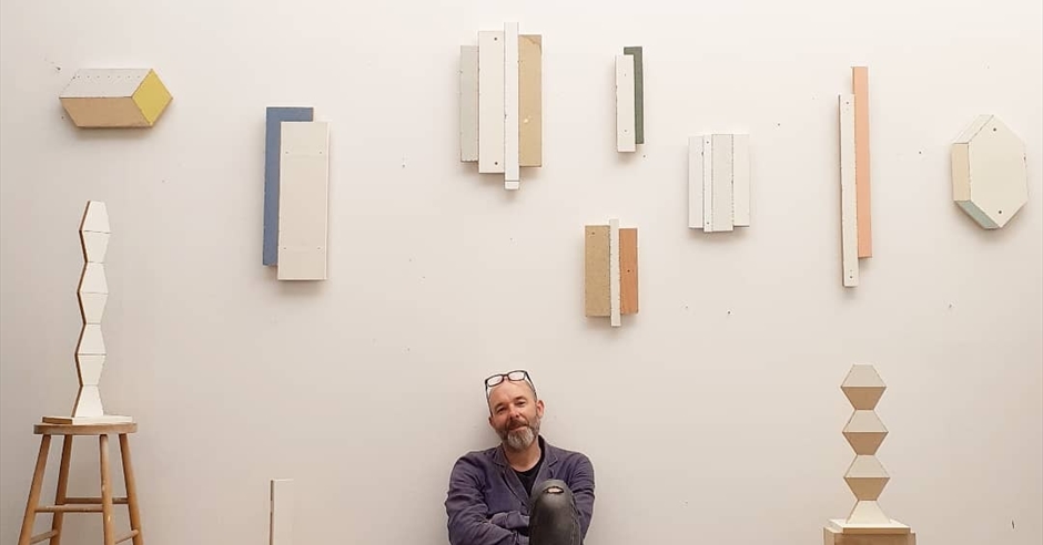 Roland Hicks The Fourth Wall - Visit 1066 Country