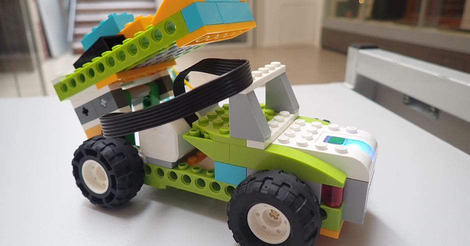 LEGO Lab - Visit 1066 Country