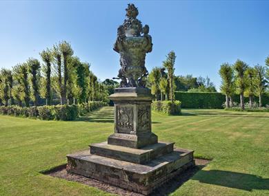 Melbourne Hall and Gardens - Melbourne - Visit Heritage