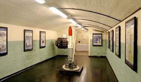 The Needles Old Battery & New Battery - ALUM BAY - Visit Isle Of Wight
