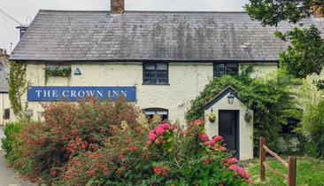 The Crown Inn - SHORWELL - Visit Isle Of Wight
