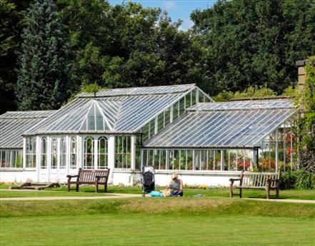 53 parks and green spaces across Lancashire to fly Green Flag Award!