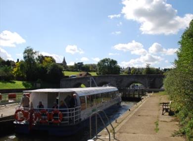 Kentish Lady River Cruises - Boat Trip in Maidstone, Maidstone - Visit ...