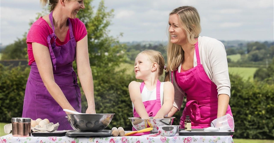 Live: Nollaig Casey, Niall McCabe & Mike McGoldrick - Live Music in Maghera, Maghera - Visit Mid ...