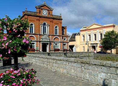 'The Story of Newry' Walking Tour - Newry - Visit Mourne Mountains