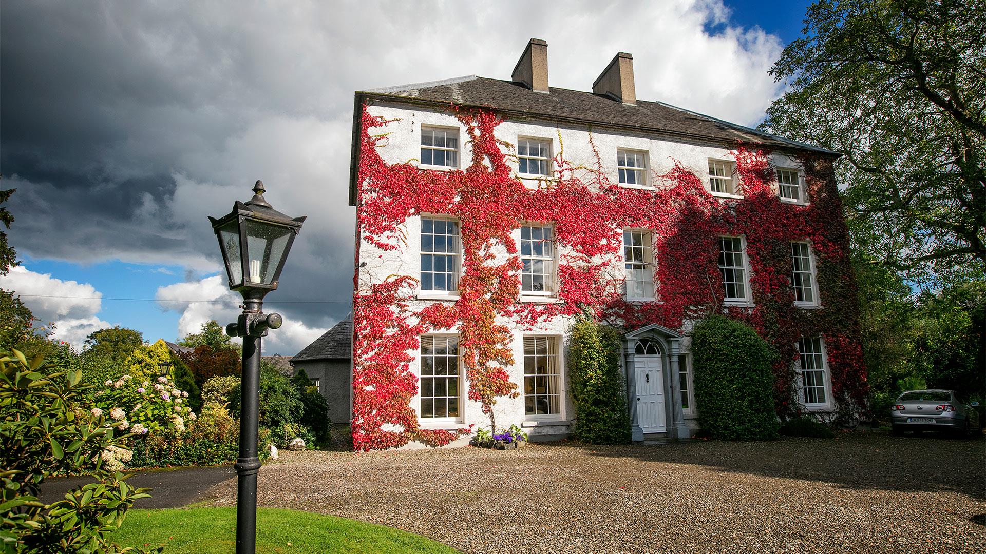 Luxury Accommodation | 4-star and 5-star Places to Stay