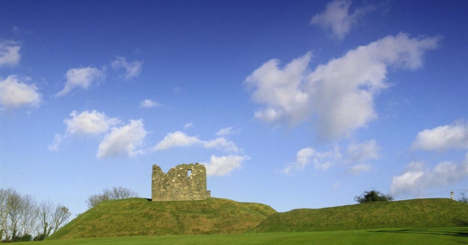 Clough Castle - Clough - Discover Northern Ireland
