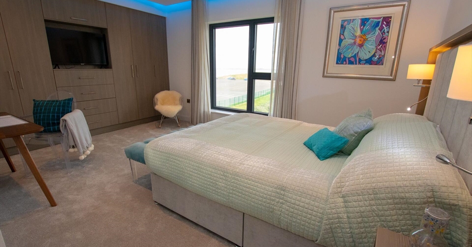 Curran Gate - Portrush - Discover Northern Ireland