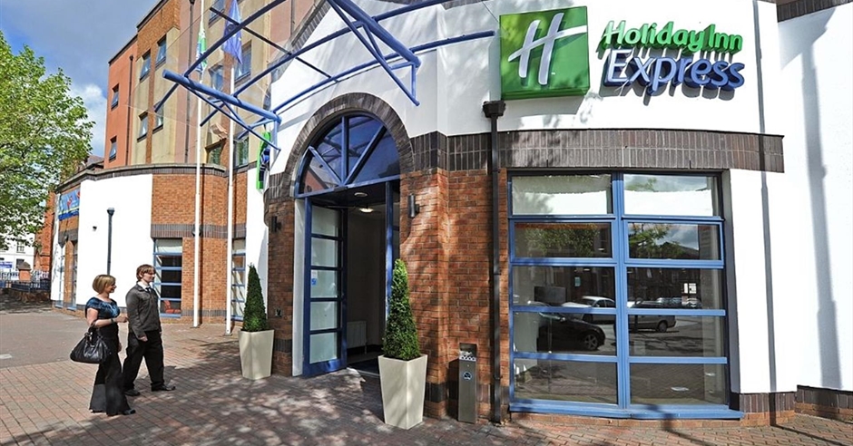 Holiday Inn Express Belfast City - Belfast - Discover Northern Ireland