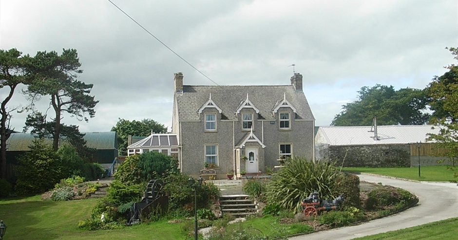 Groarty House - Londonderry - Discover Northern Ireland