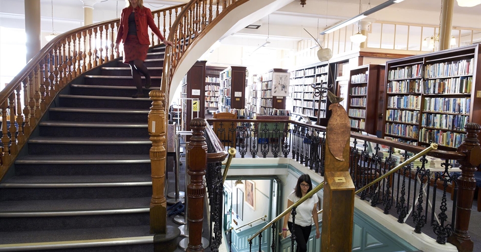 The Linen Hall - Belfast - Discover Northern Ireland