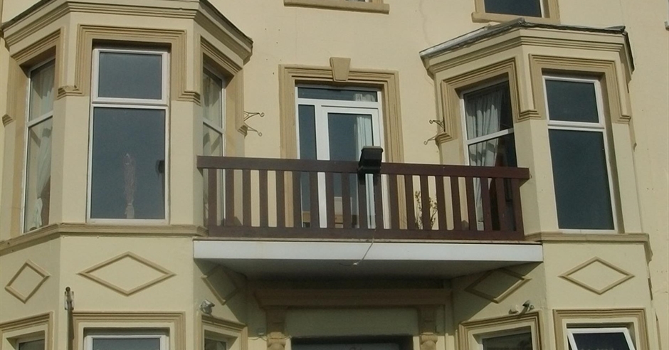 Avarest House - Portrush - Discover Northern Ireland