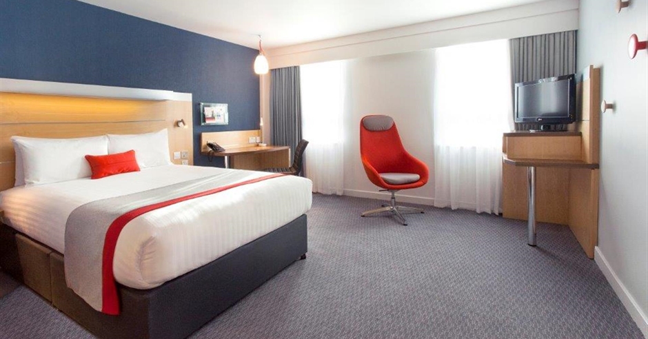 Holiday Inn Express Antrim - Antrim - Discover Northern Ireland