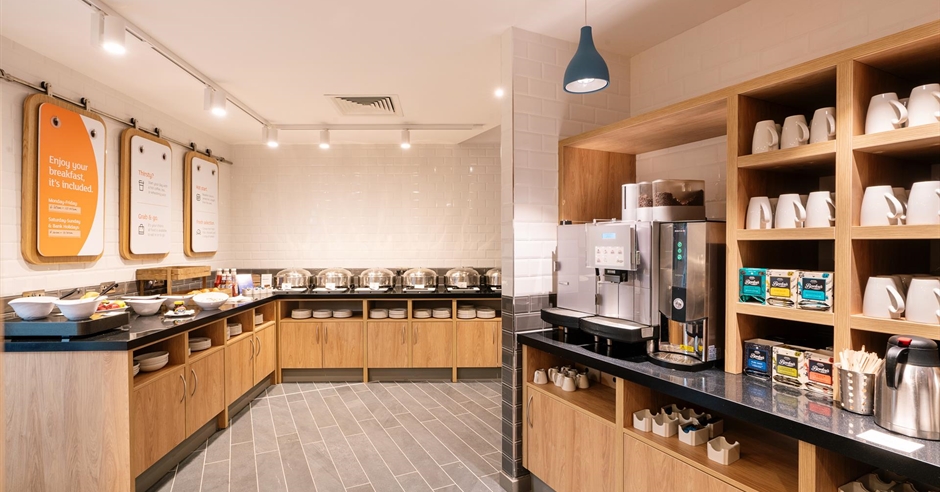 Holiday Inn Express Derry-Londonderry - Derry - Discover Northern Ireland