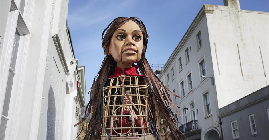 Best Cheap and Free Things to Do | Stormont tours, Walled City Walks ...