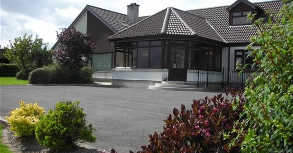 Browns Country House - Bushmills - Discover Northern Ireland