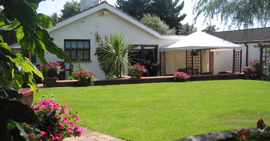 Pinegrove Lodge - Ballymena - Discover Northern Ireland