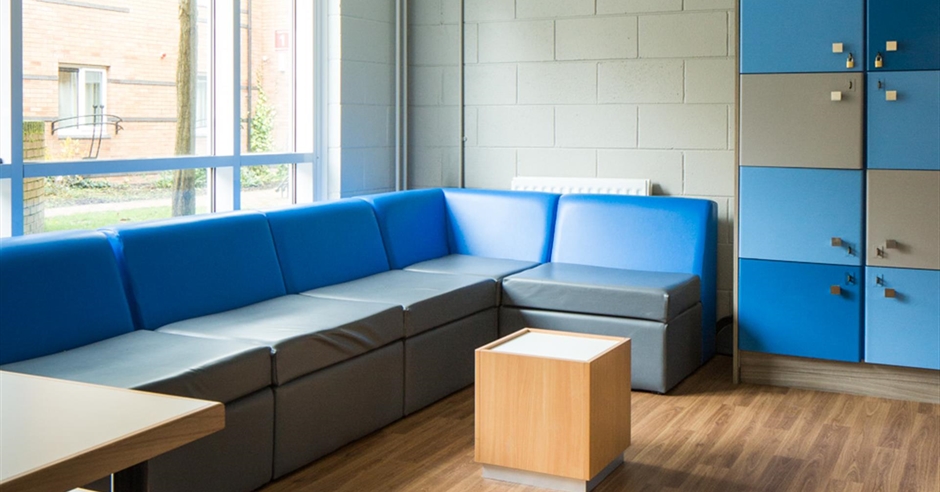 Queen's University Elms BT9 - Belfast - Discover Northern Ireland