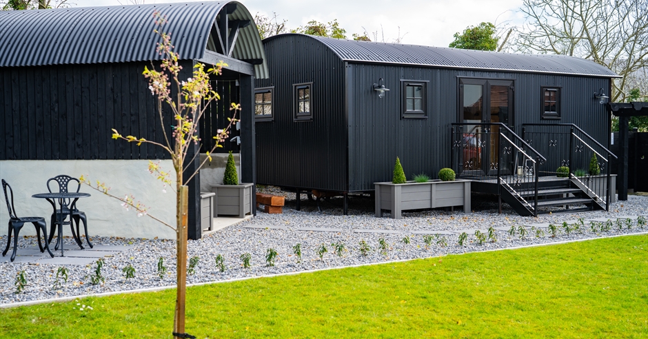 Cherry Tree Lodge - Limavady - Discover Northern Ireland