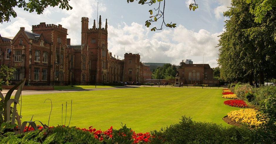 Queen's University Elms BT9 - Belfast - Discover Northern Ireland