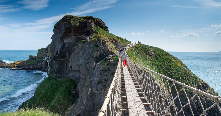Carrick-a-Rede Rope Bridge - Ballintoy - Discover Northern Ireland