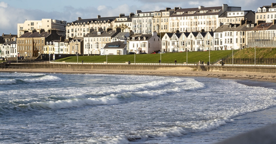 West Strand - Portrush - Discover Northern Ireland