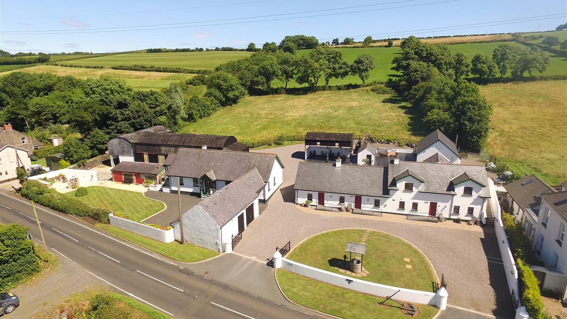 North Irish Lodge - Brennan's Barn - Larne - Discover Northern Ireland