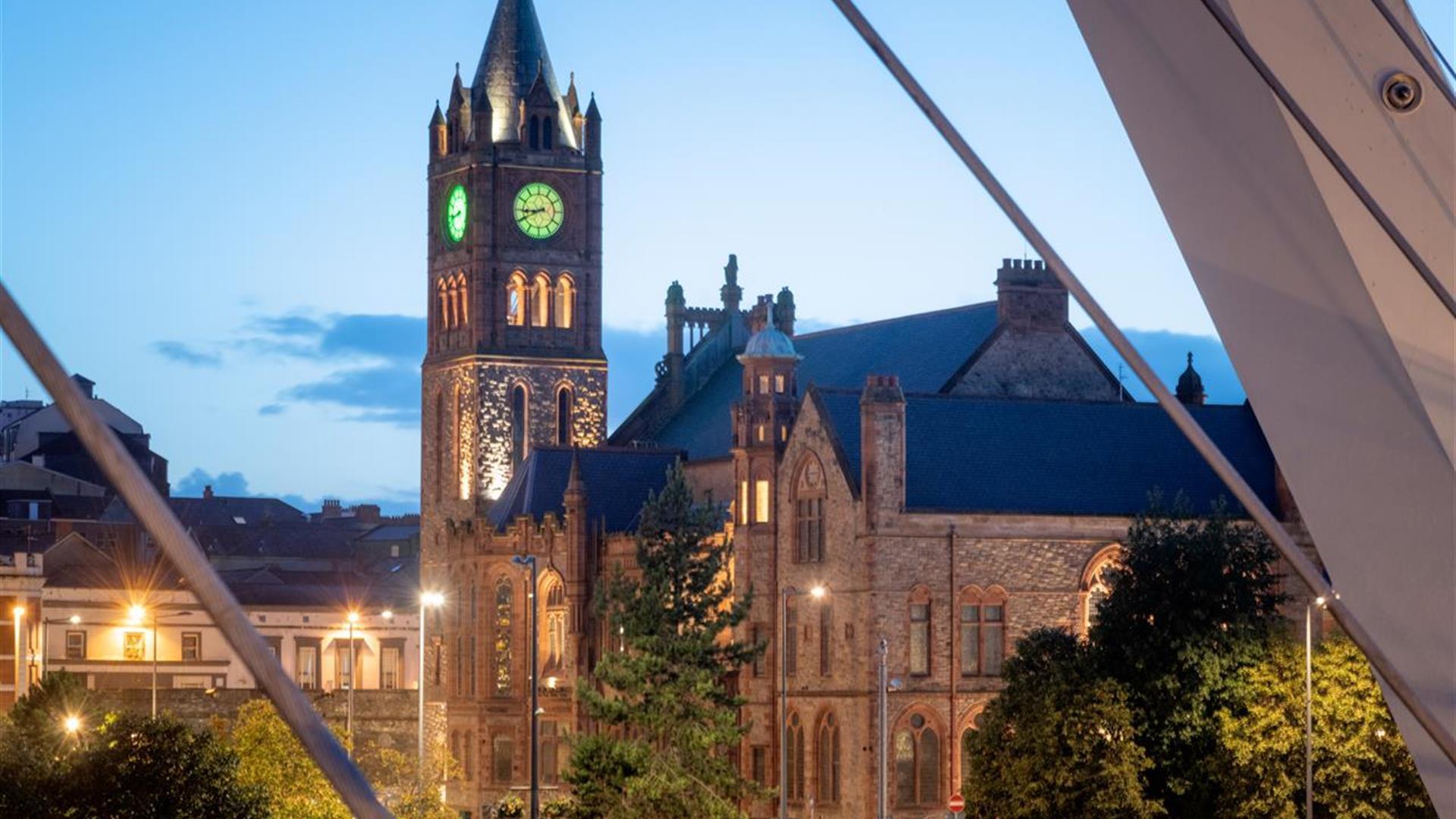 The Guildhall - Derry~Londonderry - Discover Northern Ireland