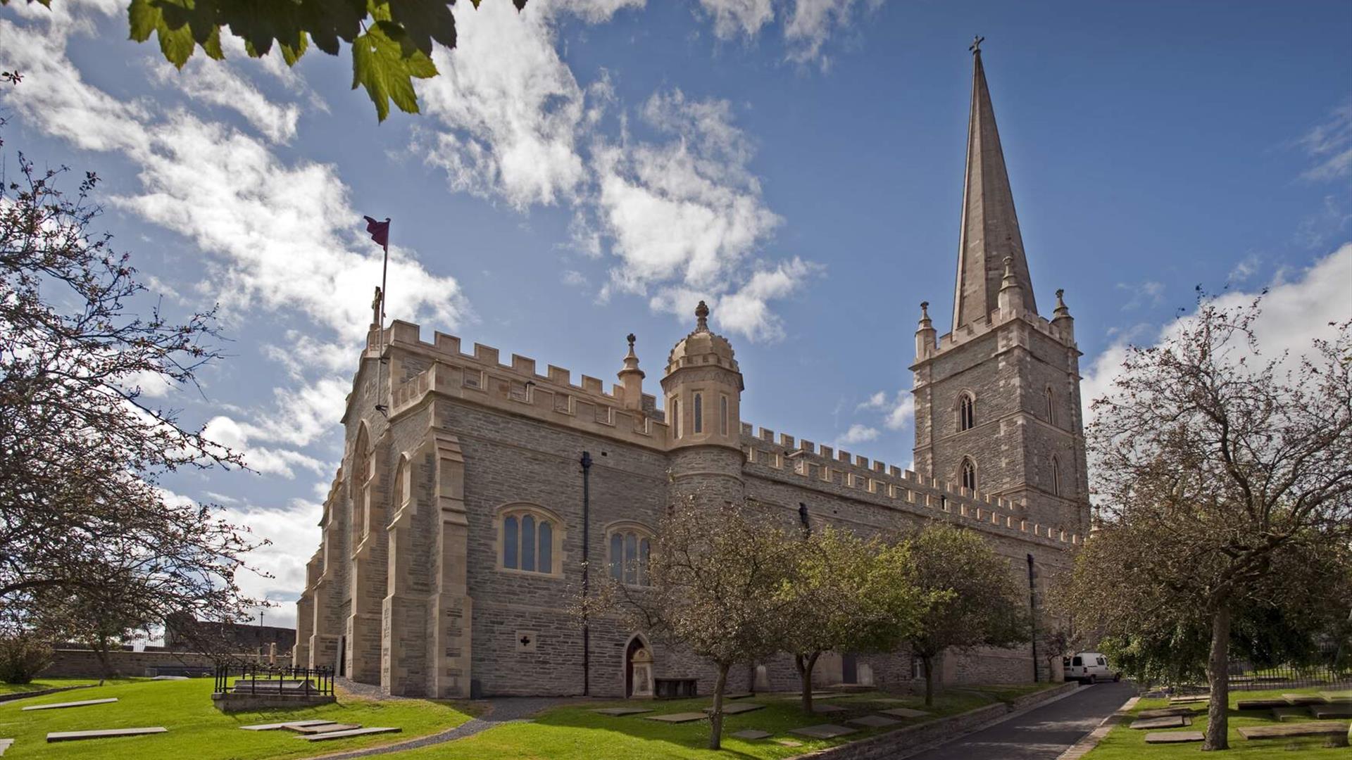 St Columb's Cathedral - Derry~Londonderry - Discover Northern Ireland