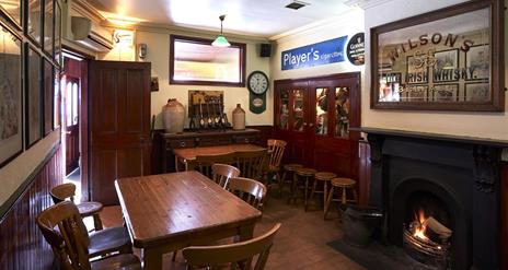 Where To Go On a Night Out in Derry | Discover NI