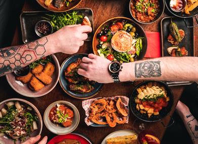 2Taps Wine Bar - Belfast - Discover Northern Ireland