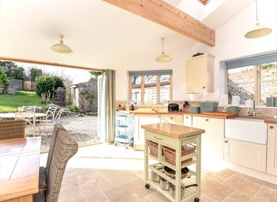 Well Cottage, Salthouse - Self-catering in Salthouse, Holt - North Norfolk