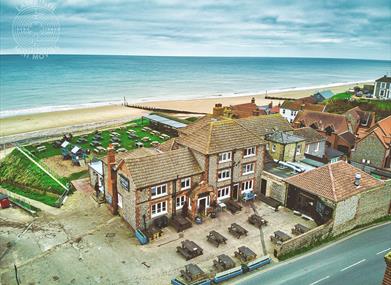 The Ship Inn - Pub & Restaurant - Restaurant - Pub in Mundesley ...
