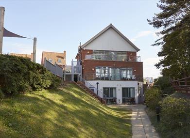 Le Strange Arms Lodges & Apartments - Self-catering in Hunstanton ...