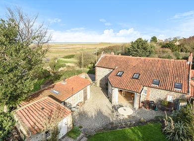 Well Cottage, Salthouse - Self-catering in Salthouse, Holt - North Norfolk