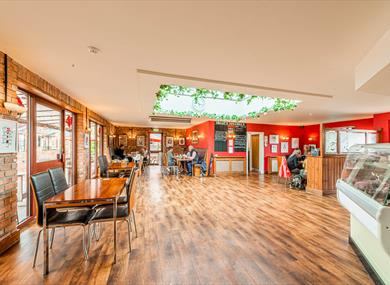 Poppy and Pint - Nottingham - Visit Nottinghamshire
