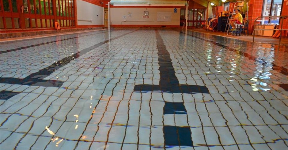 Lionacleit Sports Centre and Swimming Pool - Isle of Benbecula - Outer ...