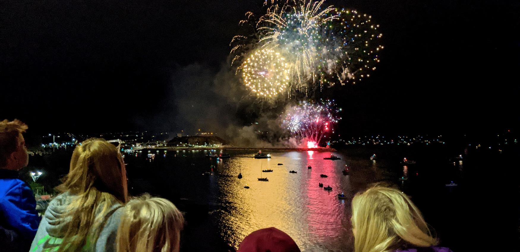 Ways to watch | British Firework Championships | Visit Plymouth