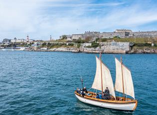 Boat Tours - Visit Plymouth