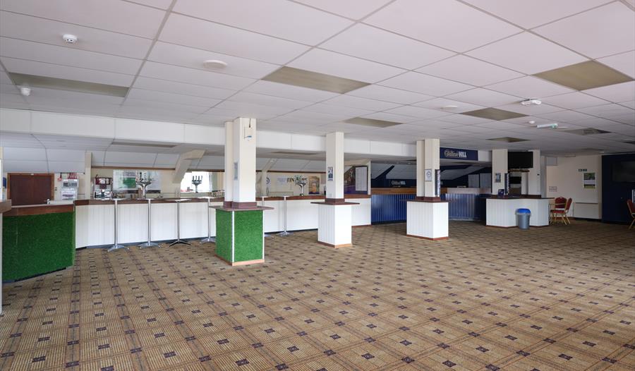 Exeter Racecourse - Visit South Devon