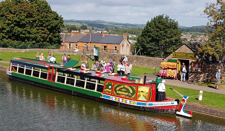 Tiverton Canal Co - Visit South Devon