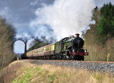 Vintage Trains - Train - Visit South East England