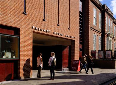 Pallant House Gallery - Gallery in Chichester, Chichester - Visit South ...