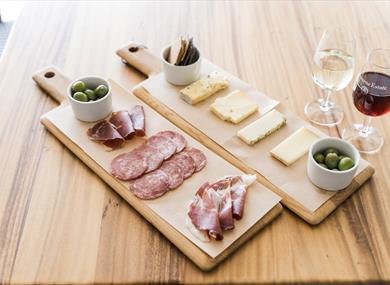 Albourne Estate Vineyard - Vineyard in Albourne, Brighton and Hove ...