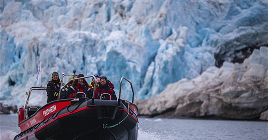 8 popular boat trips - Visit Svalbard
