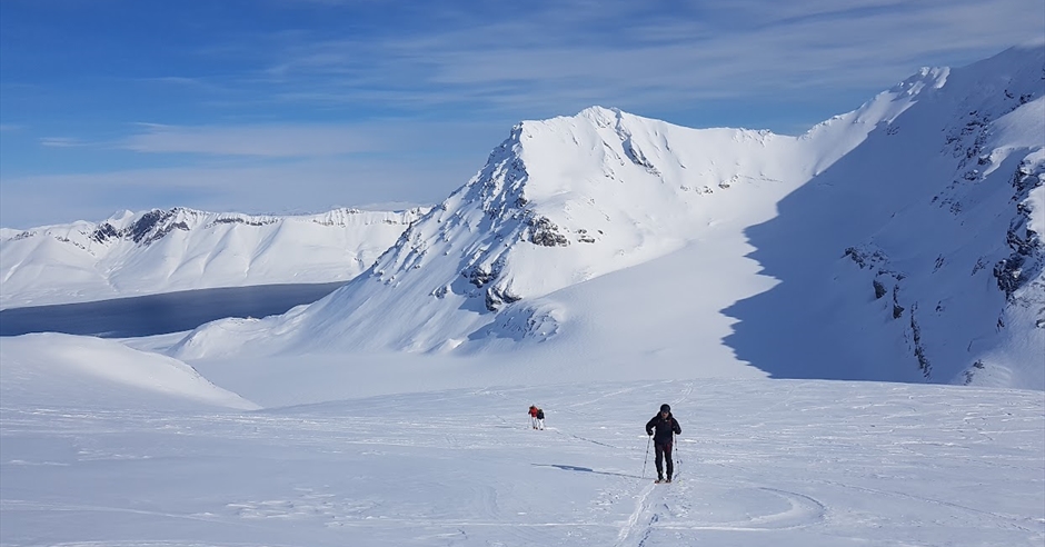 Ski & Sail Svalbard: Discovering the untouched Arctic mountains ...