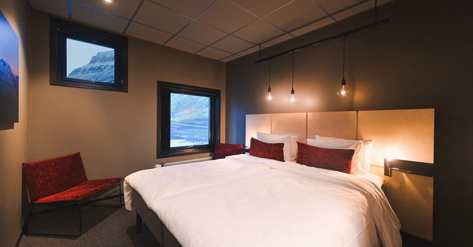 Svalbard Hotel | The Vault - Hotel in Longyearbyen, Spitsbergen - Visit ...